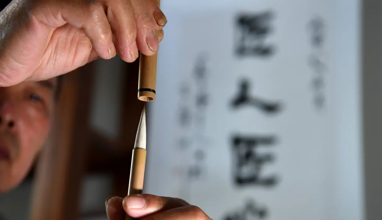 FOTO: Melihat Pembuatan Kuas Tinta di China - Foto Liputan6.com