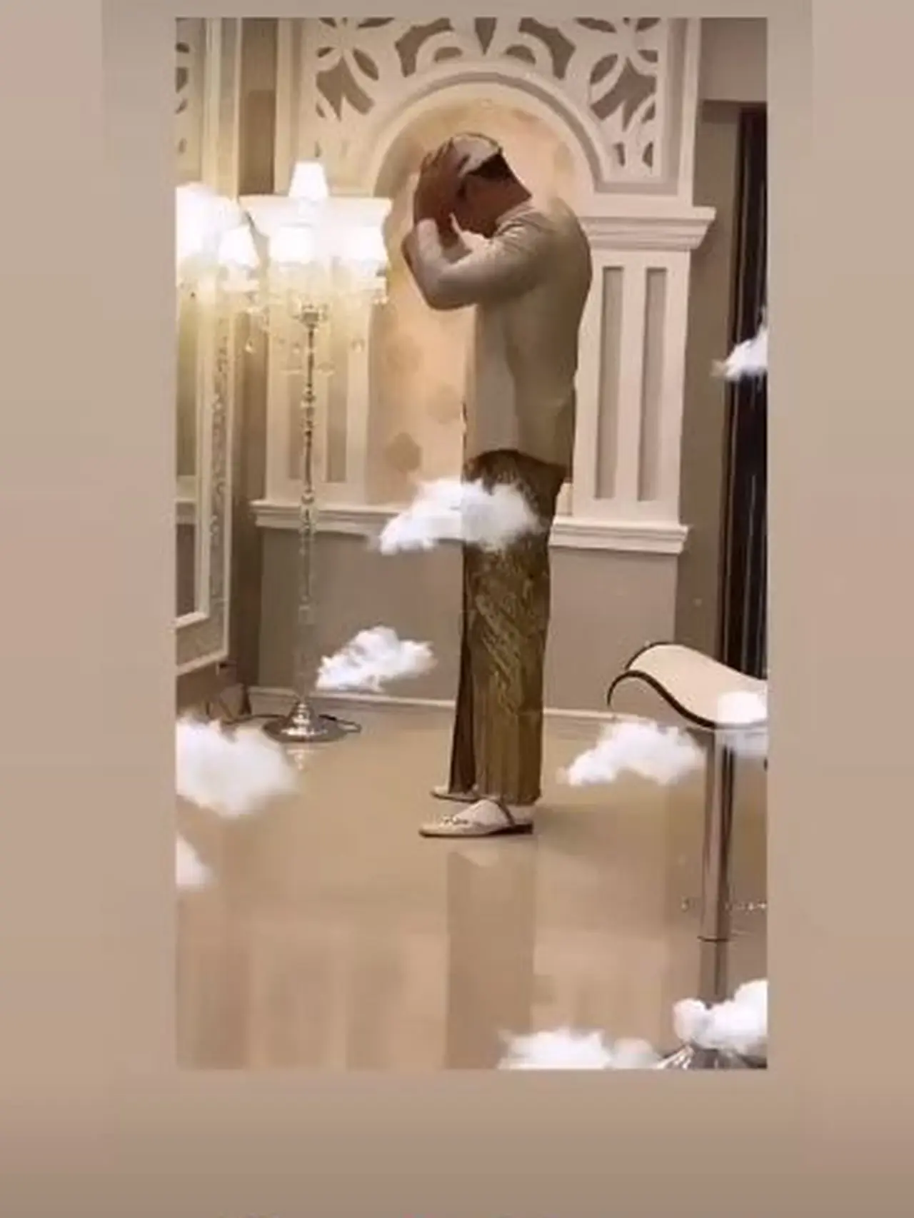 5 Momen Ali Syakieb Fitting Baju Pengantin, Tampil Gagah dengan Beskap ...