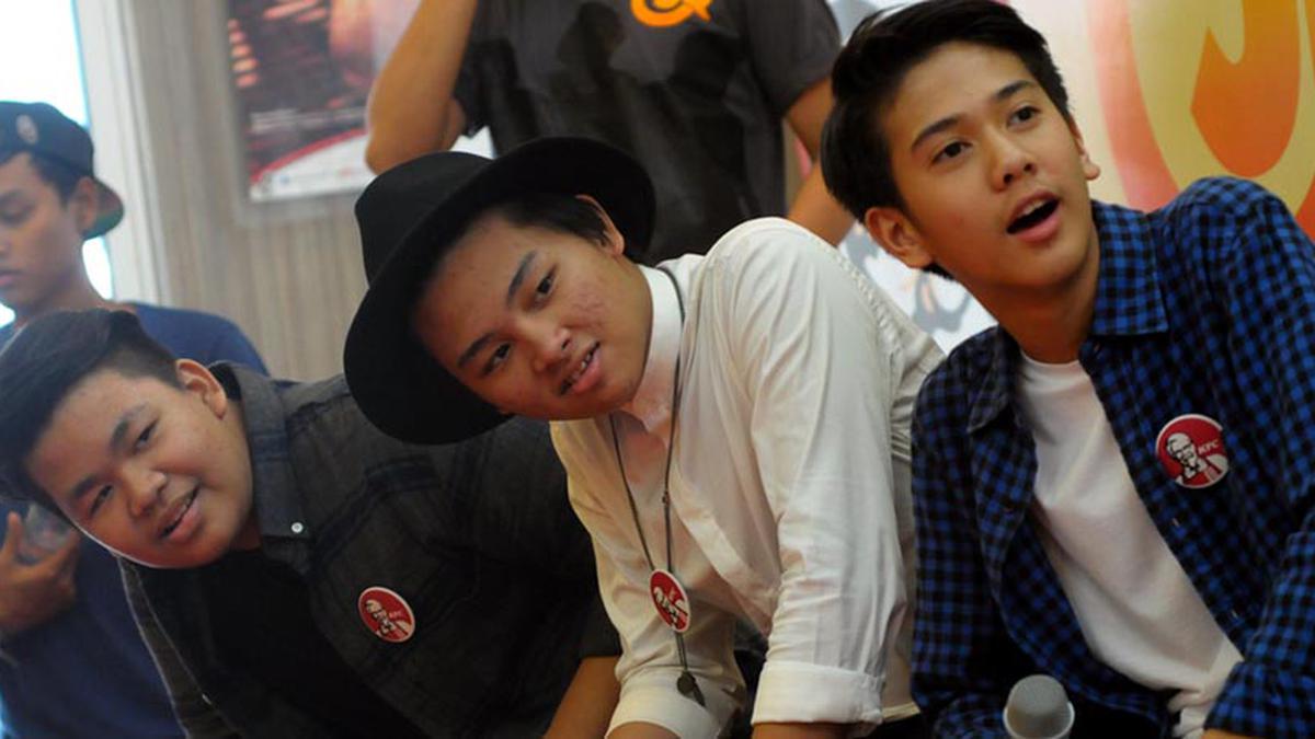 Rilis Album Perdana, Personel CJR Tak Bisa Tidur - ShowBiz Liputan6.com