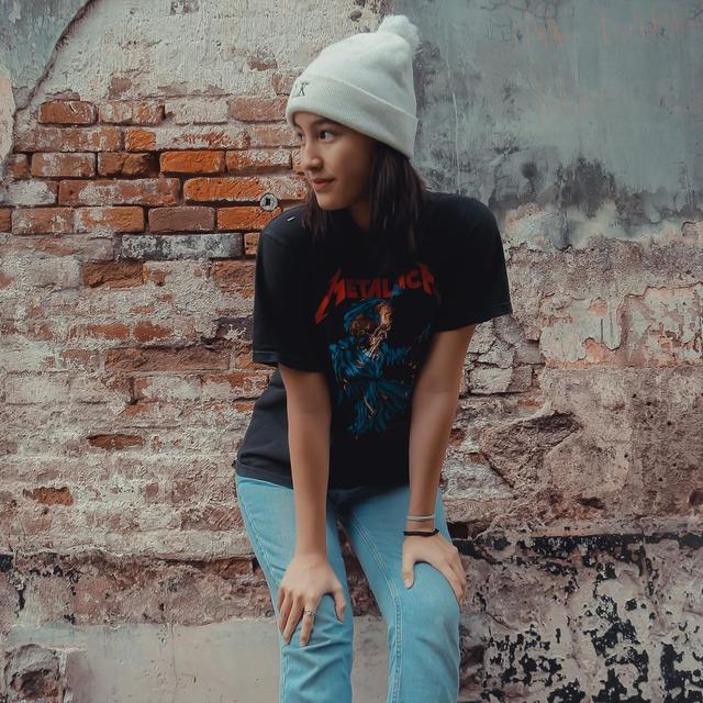 6 Potret Ise Irish Hutasoit, Pemeran Clara dan Claudia di Sinetron Buku ...