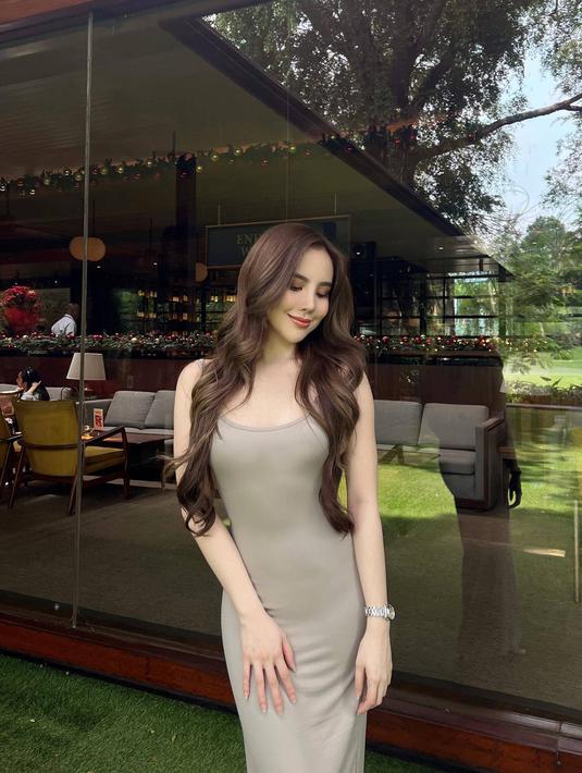 Tampil Langsing, Ini Potret Agatha Chelsea Pakai Dress yang Banjir Pujian