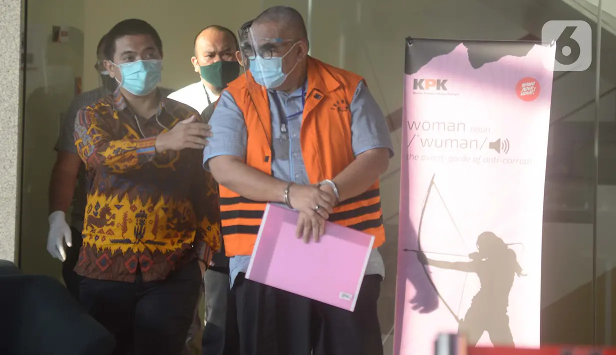 FOTO: KPK Tahan Mantan Anggota Komisi IX Irgan Chairul Mahfiz - Foto ...