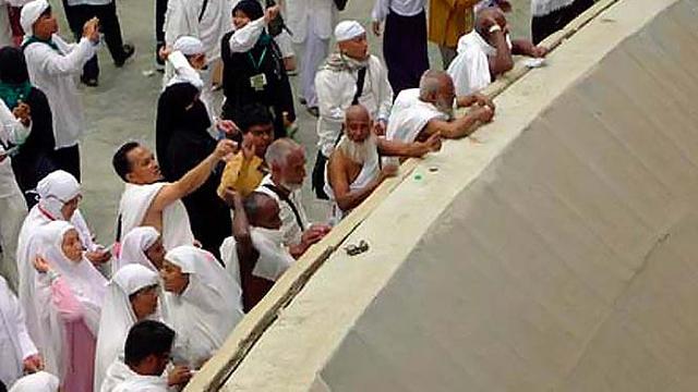 Memilih Waktu yang Tepat Saat Melempar Jumrah - News Liputan6.com