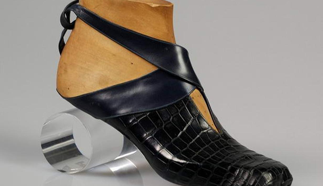 Indahnya Sepatu-Sepatu Berdesain Klasik Yang Unik Ini - Photo Fimela.com