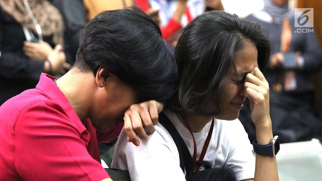 Penuh Haru, Ini Janji Tio Pakusadewo pada Putrinya Tiap Sidang