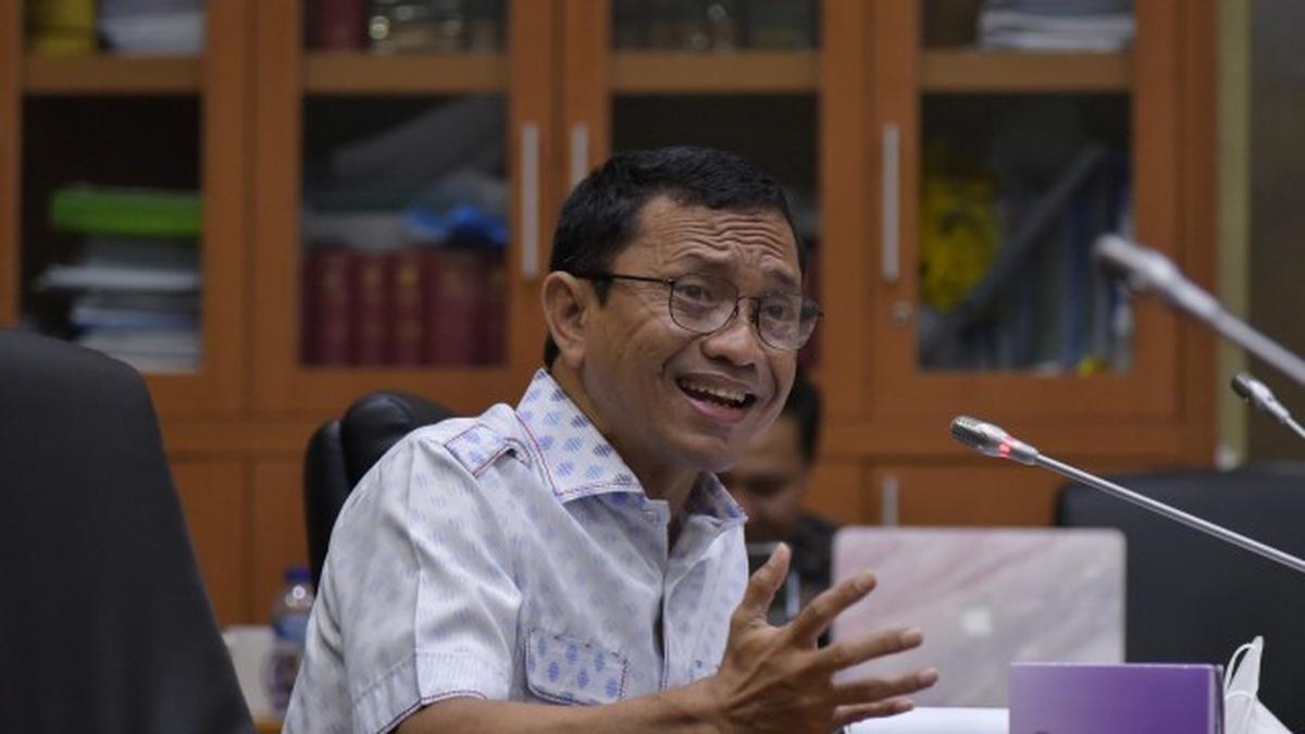 Kawal Pelaksanaan THR, DPR Minta Pemerintah Buka Posko Pengaduan - News ...