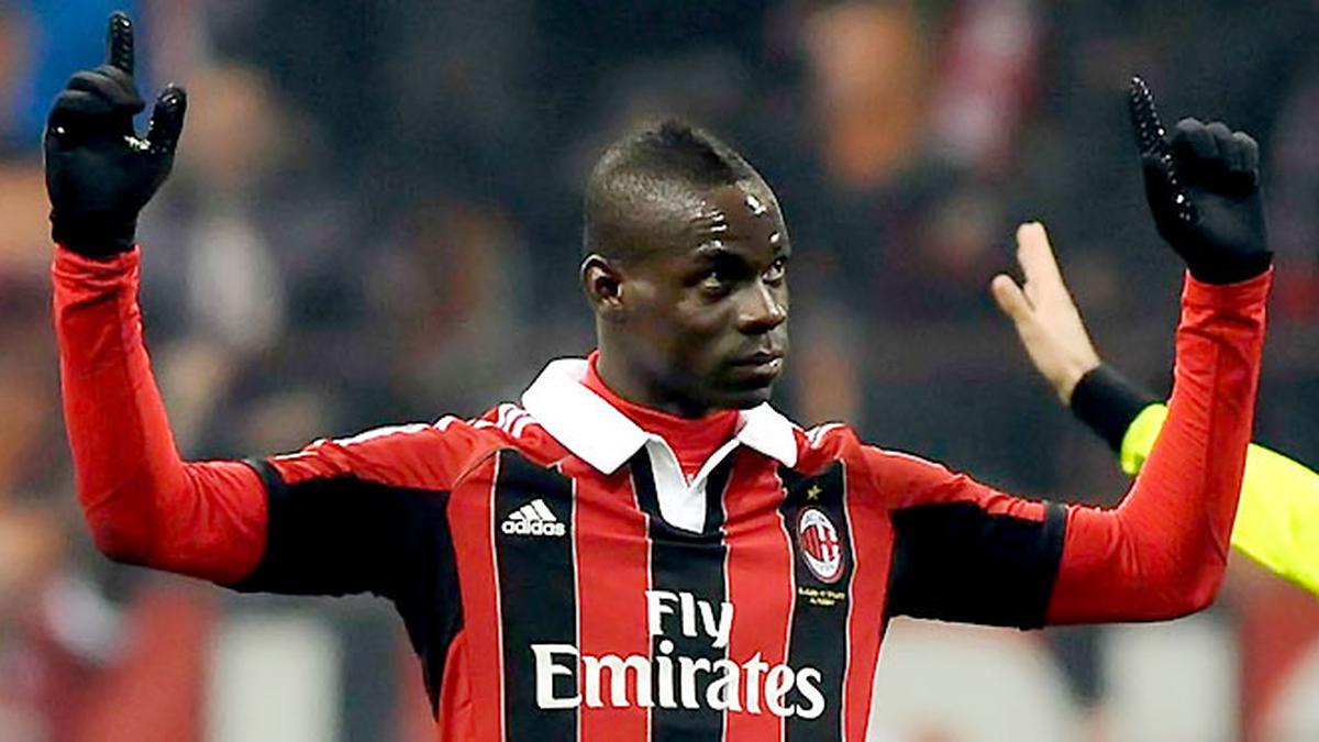 Balotelli Bicara soal Perbandingan Dirinya dengan Ibrahimovic - Bola ...
