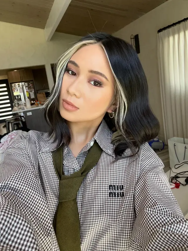 6 Fakta Penyanyi NIKI yang Perkenalkan 2 Lagu Legendaris Indonesia ...