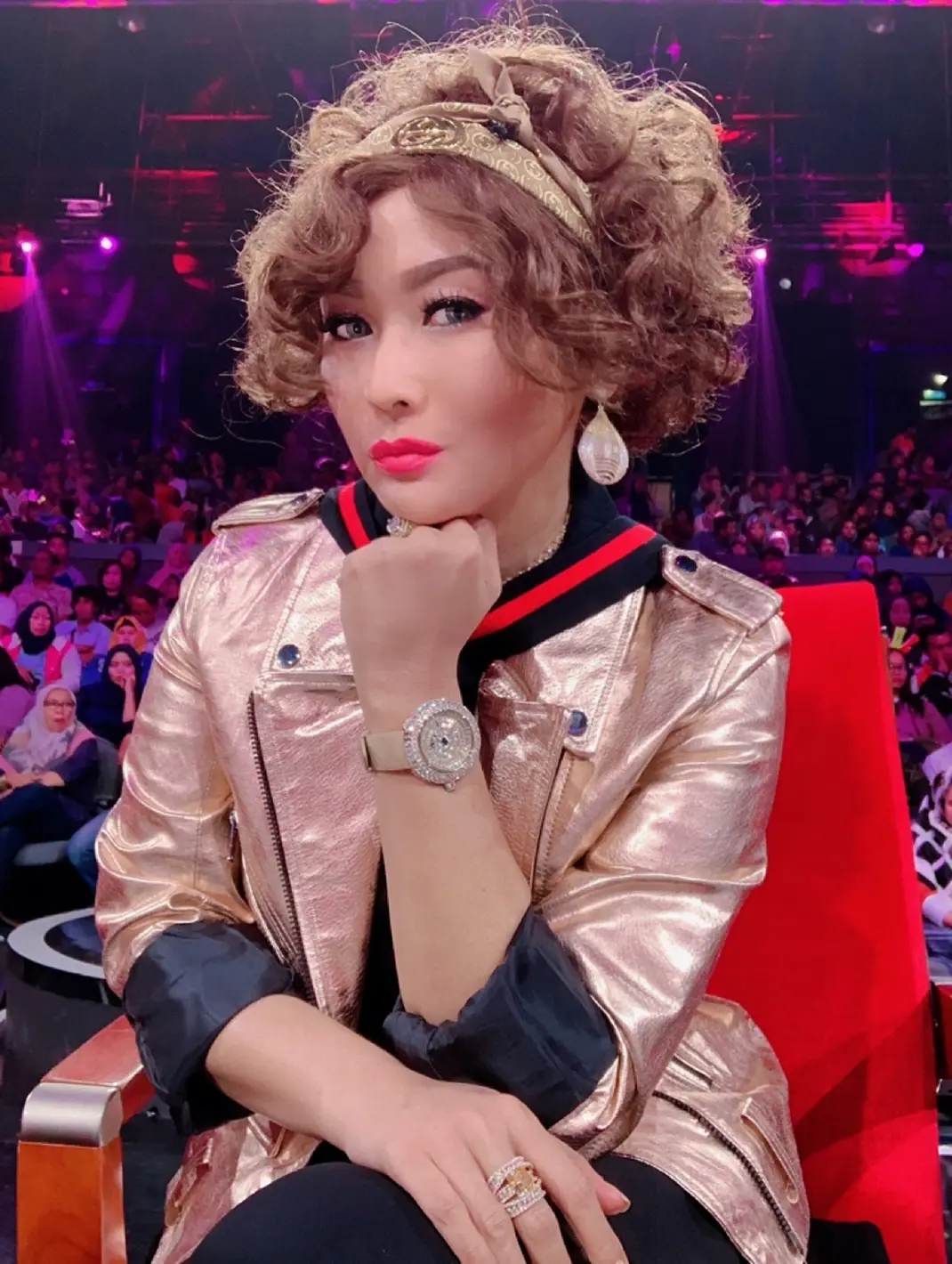 FOTO: Gaya Inul Daratista dengan Rambut Pendek, Tampak Lebih Muda ...