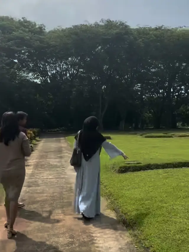 7 Potret Clara Shinta Sudah Beli Kain Kafan dan Pemakaman Mewah, Jadi Investasi - Hot Liputan6.com