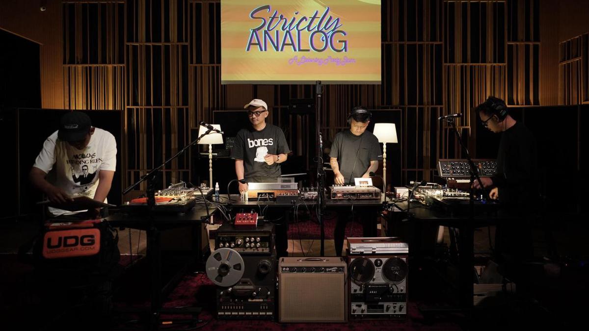 Reverend & Co. Studios Bawa Kembali Era Vinyl dan Cassette: Nostalgia di Acara Strictly Analog ...