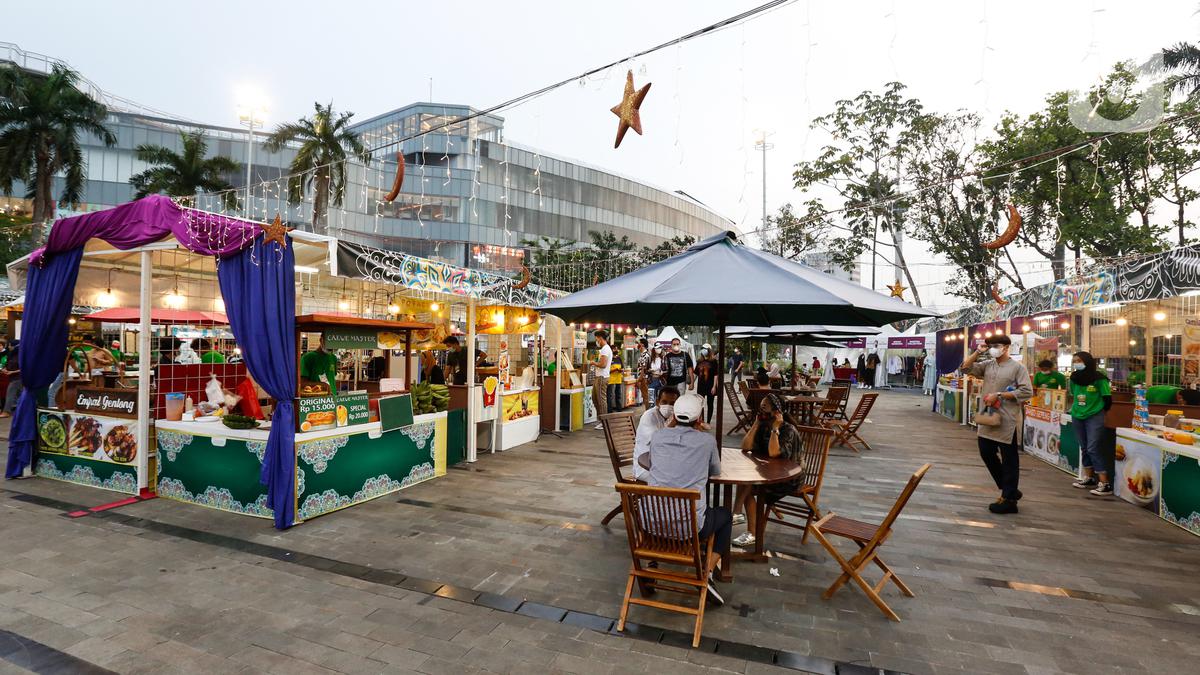 FOTO: Menikmati Kuliner Waktu Berbuka Puasa di Senayan Park - Foto ...