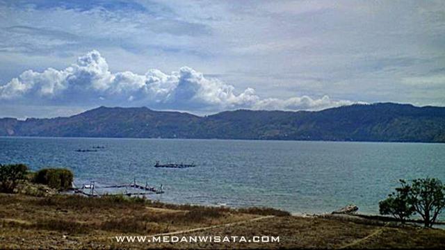 Keunikan Wisata Pantai Pasir Putih Parbaba Samosir - Citizen6 Liputan6.com