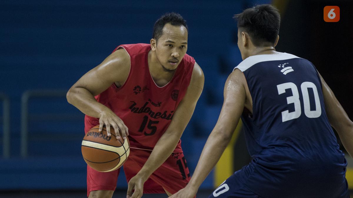 Bounce Pass Adalah Teknik Memberi Umpan dalam Basket, Begini Cara ...