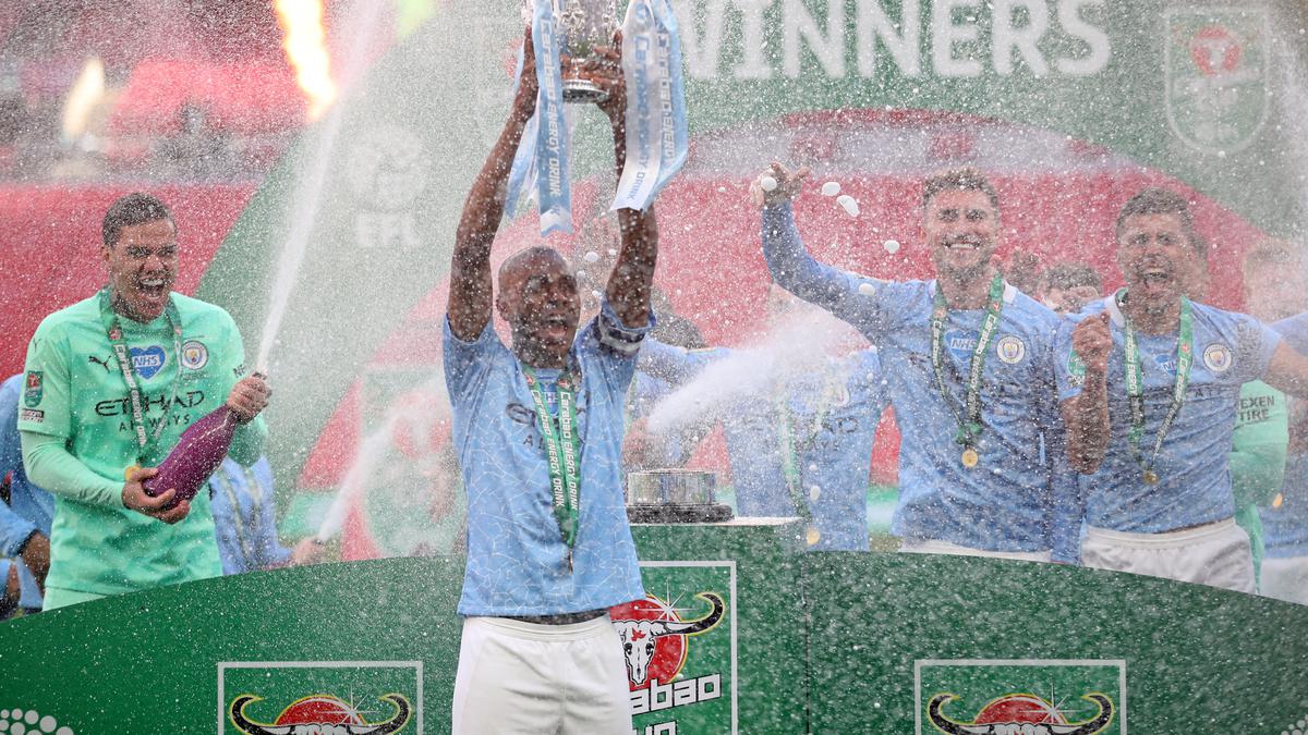 Tumbangkan Tottenham Hotspur, Manchester City Raih Juara Carabao Cup - Inggris Bola.com