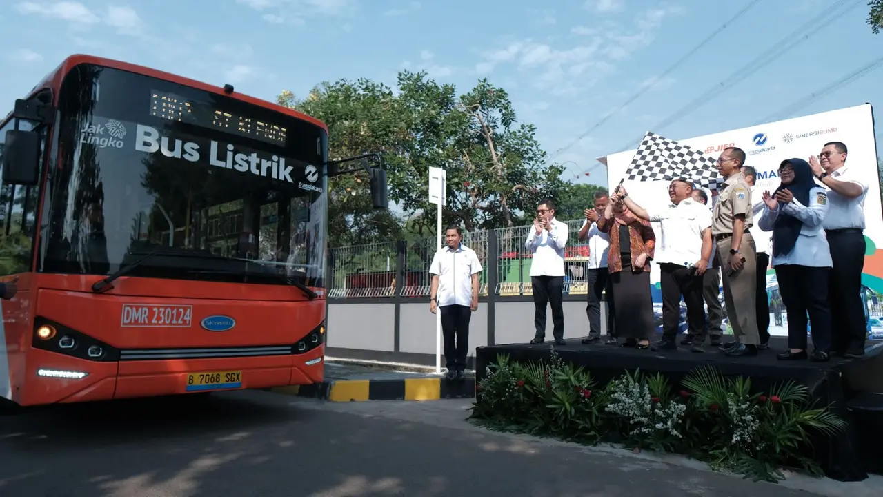 Cek Layanan Bus Transjakarta di Kawasan Industri Pulogadung - Regional ...