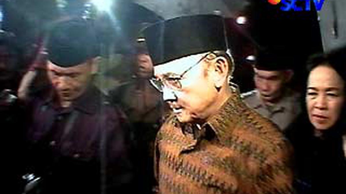 Habibie: Gus Dur Orangnya Jujur - News Liputan6.com