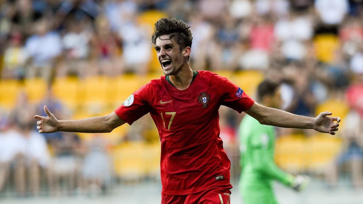 Alasan Barcelona Kepincut Penampilan Francisco Trincao - Bola Liputan6.com