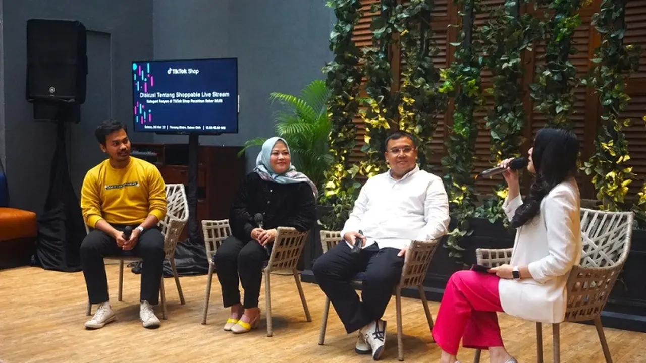 6 Cara Efektif Jualan Baju di TikTok Shop, Mesti Konsisten Bikin Konten ...