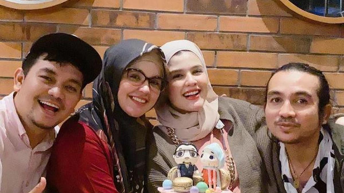 7 Klarifikasi Komo Ricky Tentang Penggalangan Dana Indra Bekti, Inisiatif Rekan Artis - Hot ...