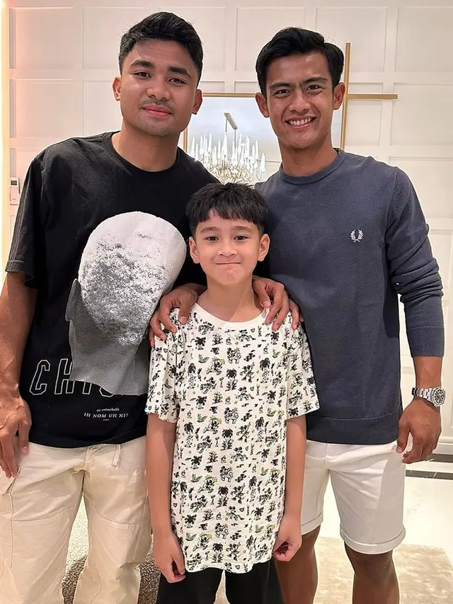 6 Potret Pratama Arhan dan Azizah Salsha Main ke Rumah Raffi Ahmad, Jenguk Cipung - Hot Liputan6.com