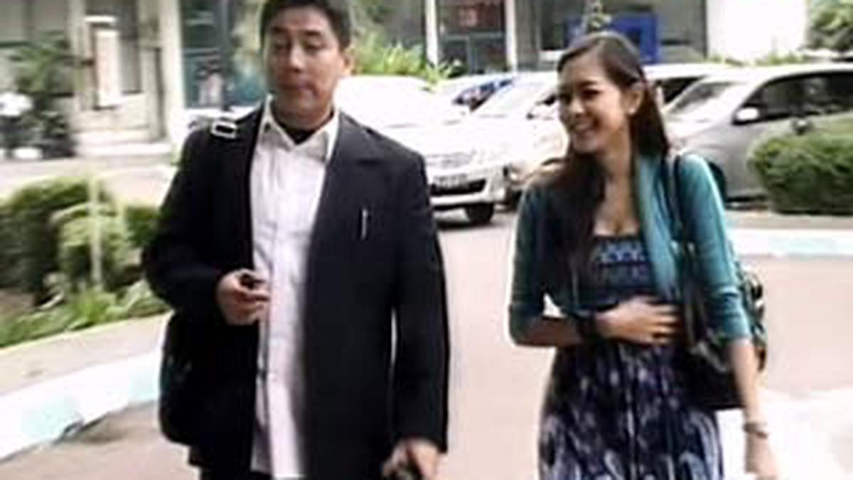 Rischa Jenguk Garry - ShowBiz Liputan6.com