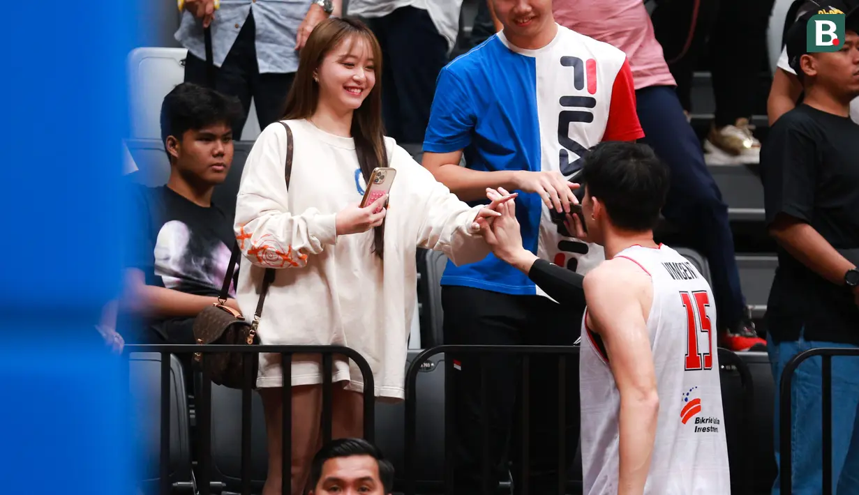 Foto: Momen Romantis Vincent Kosasih saat Temui Sang Kekasih, Nita Vior ...