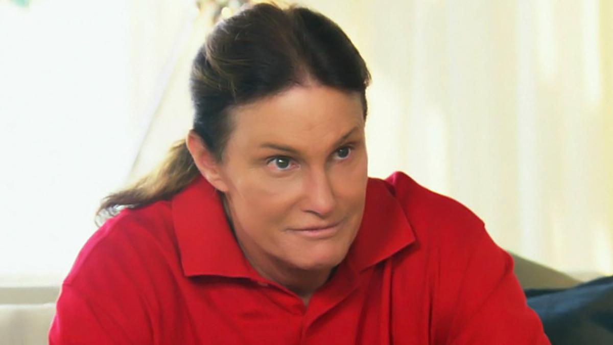 Hal Menyakitkan Bagi Bruce Jenner: Potong Rambut - ShowBiz Liputan6.com