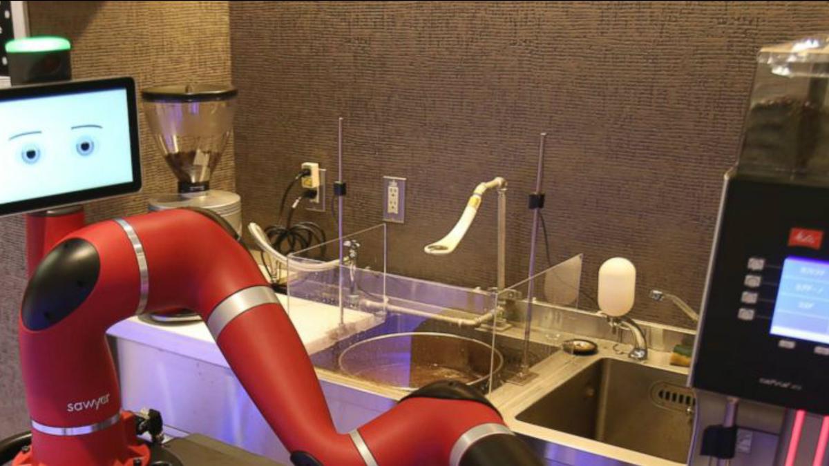 Unik, Kafe di Jepang Pekerjakan Barista Robot