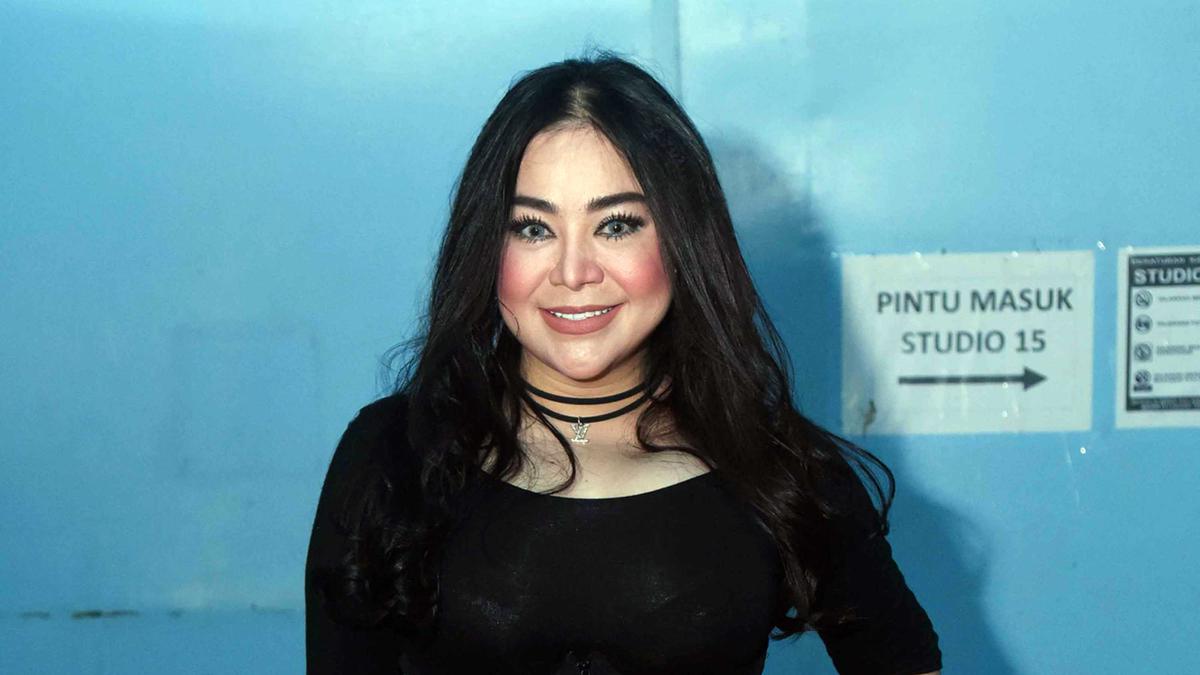 Ribut Sama Juwita Bahar, Annisa Bahar: Jangan Anggap Aku Ibu ...