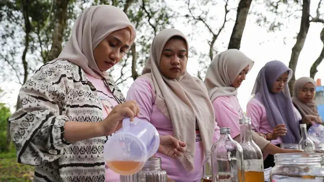 Buka Peluang Usaha, Srikandi Ganjar Ajak Warga Racik Kombucha - News ...