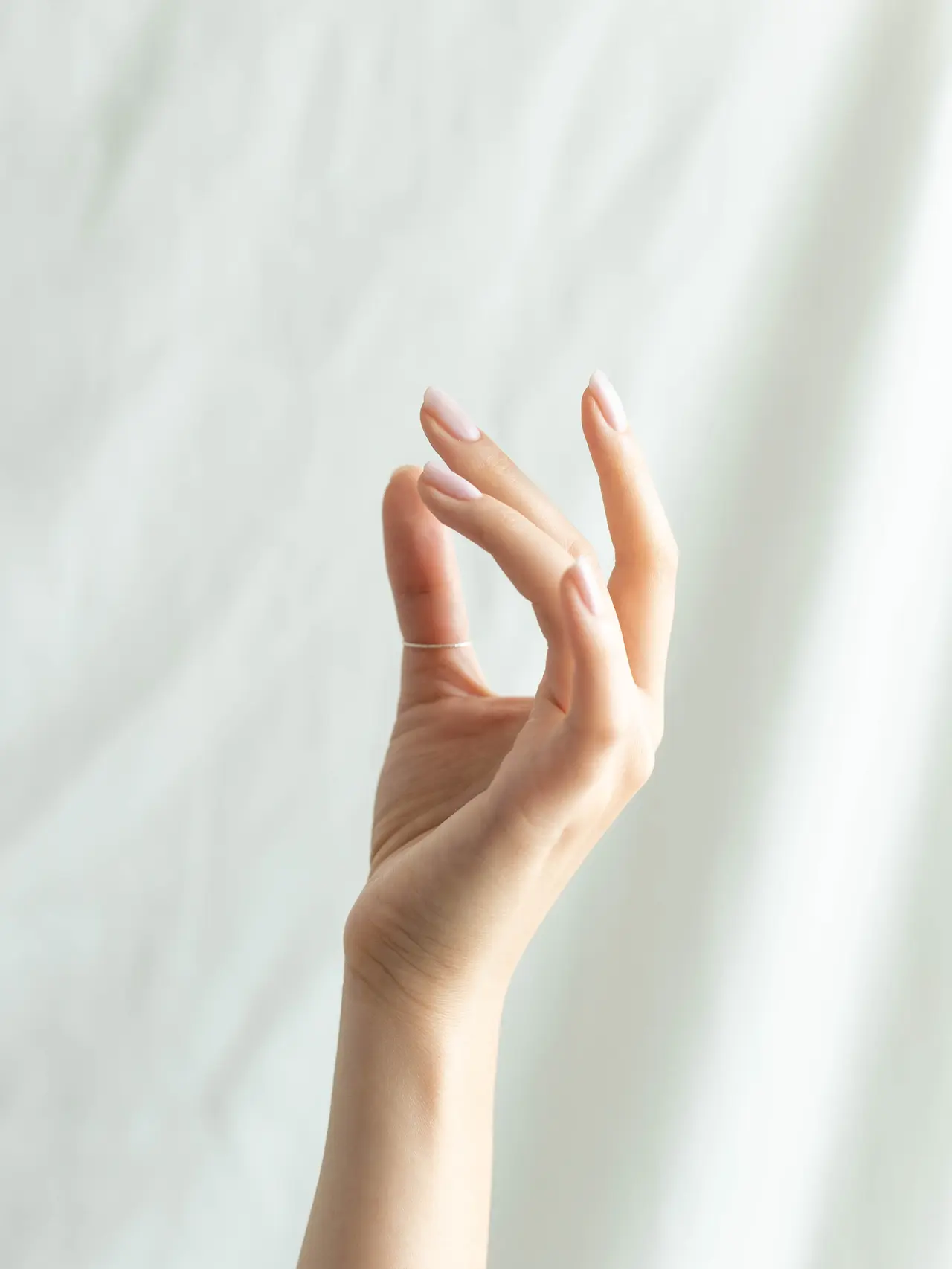 4 Penyebab Kulit Tangan Kasar yang Perlu Diketahui, Begini Cara ...