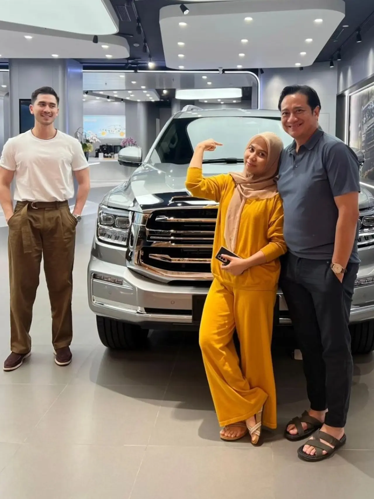 Respon Venna Melinda soal Verrell Bramasta Belikan Mobil Baru untuk Ibu ...