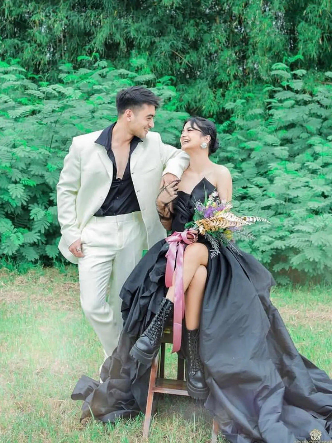 Bak Prewedding, Intip 9 Gaya Kompak Pemotretan Ratu Sofya dan Vladimir ...