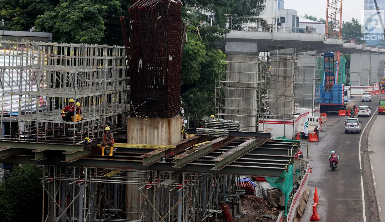 FOTO: Progres Pembangunan LRT Jabodebek Capai 30 Persen - Foto Liputan6.com