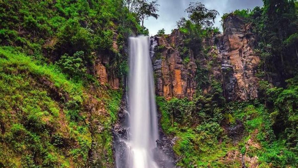 Menyusuri Air Terjun Takapala, Keindahan Alam Tersembunyi di Kabupaten Gowa Sulawesi Selatan ...