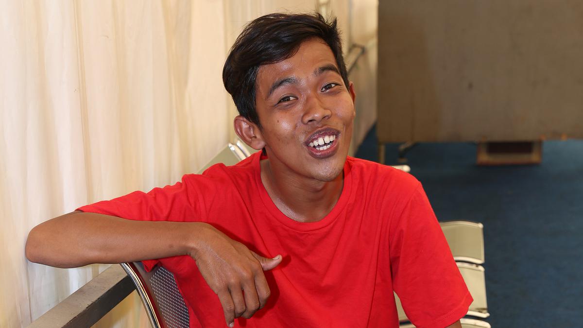 Jadi Superhero, Hidup Dede Sunandar Berubah Jadi P4 - Entertainment ...