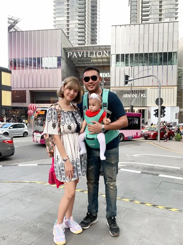 6 Potret Terbaru Cleo Eks JKT48, Kini Sudah Menikah dan Punya Anak ...