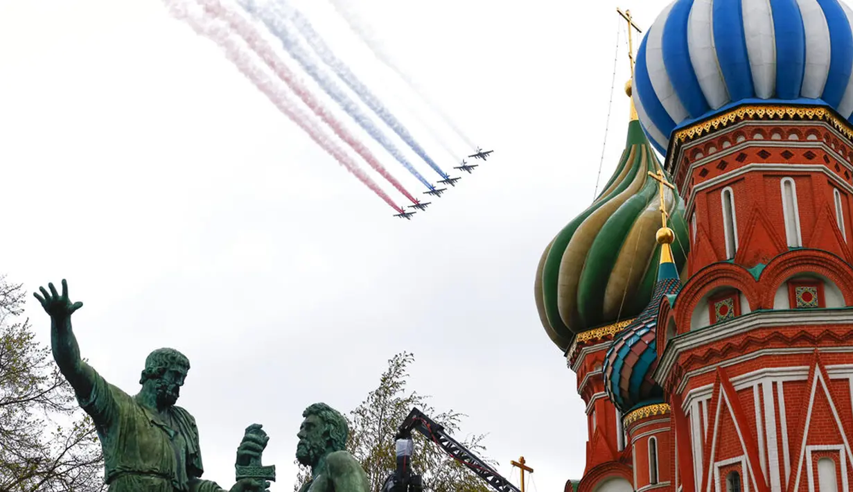 FOTO: Parade Militer Hari Kemenangan Rusia - Foto Liputan6.com