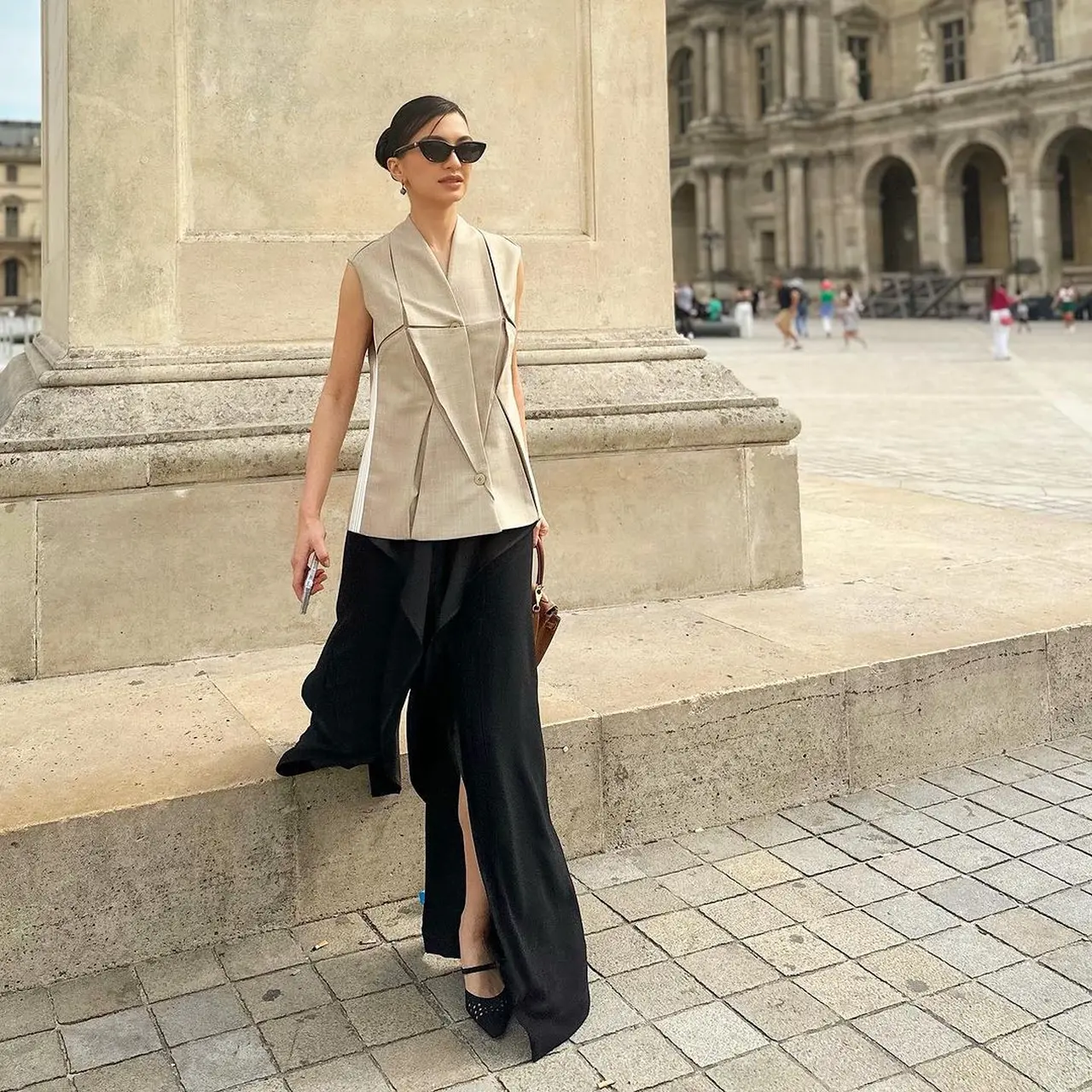 Umur Hanyalah Angka, Potret Raline Shah Pancarkan Aura Muda Melalui ...