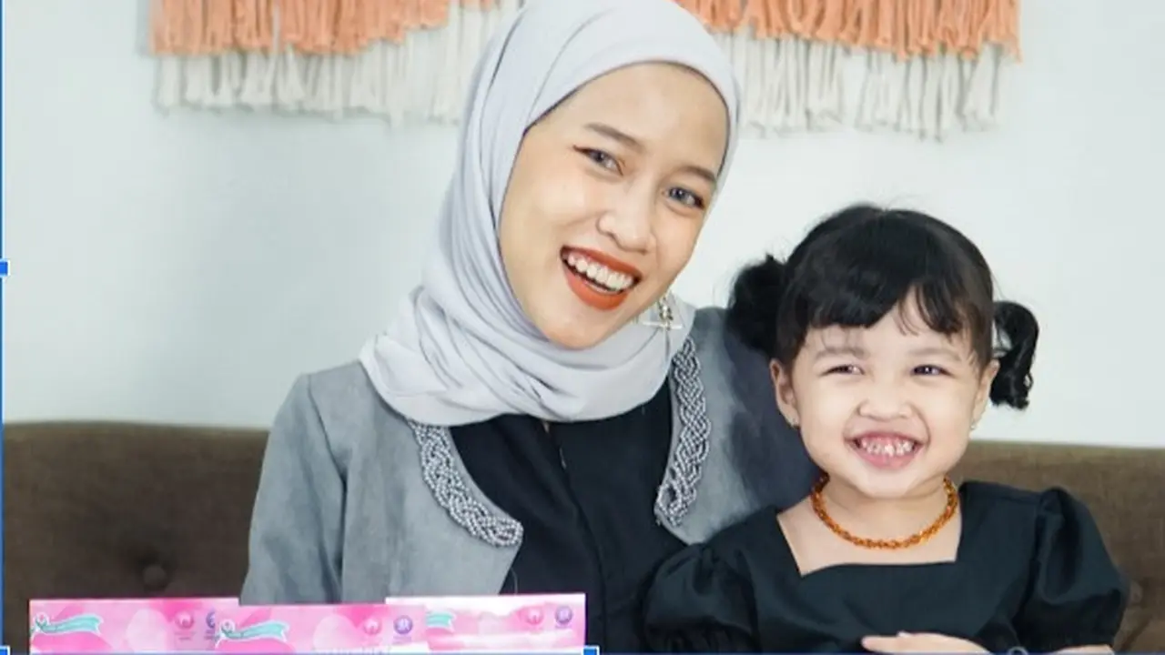 Kisah Inspiratif Rere Putri Ndaru, Ibu Muda yang Multitalenta ...