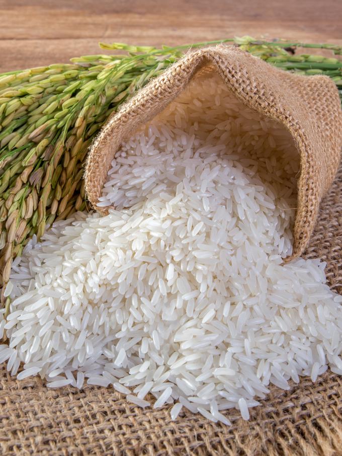 Cara Cerdas Menyimpan Beras Agar Tidak Berkutu dan Berjamur - Lifestyle ...