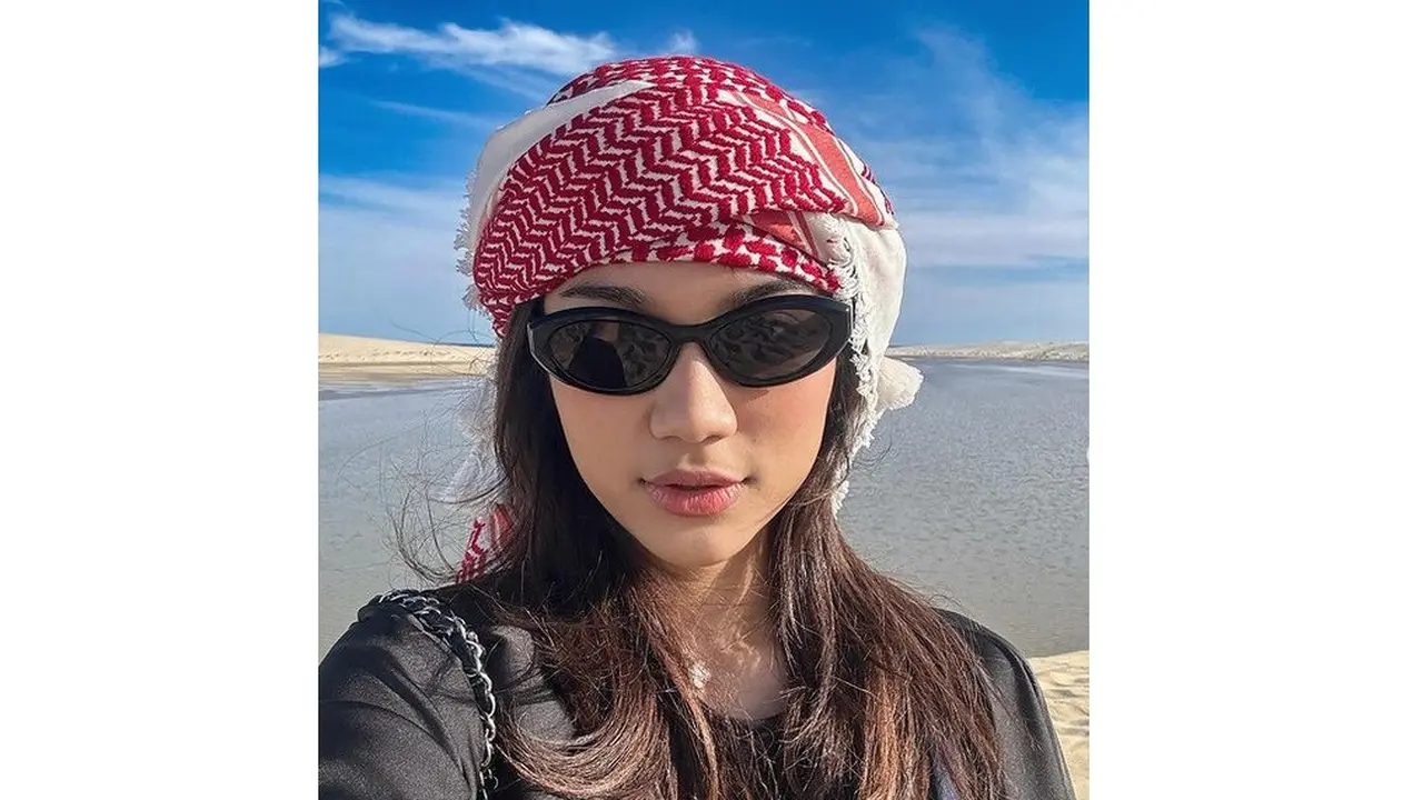 10 Potret Azizah Salsha dan Pratama Arhan di Gurun Pasir Doha Qatar ...