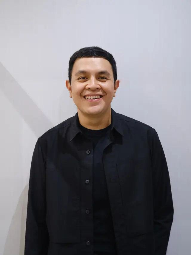 Tulus Merilis Video Musik Terbaru Interaksi, Gambaran Kompleksitas ...