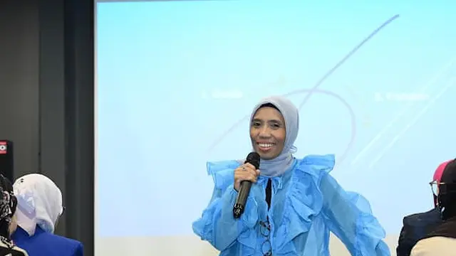 Selebgram Asal Malaysia Buat Klarifikasi Usai Sebut Lagu Hello Kuala Lumpur Hanya Hiburan dan ...