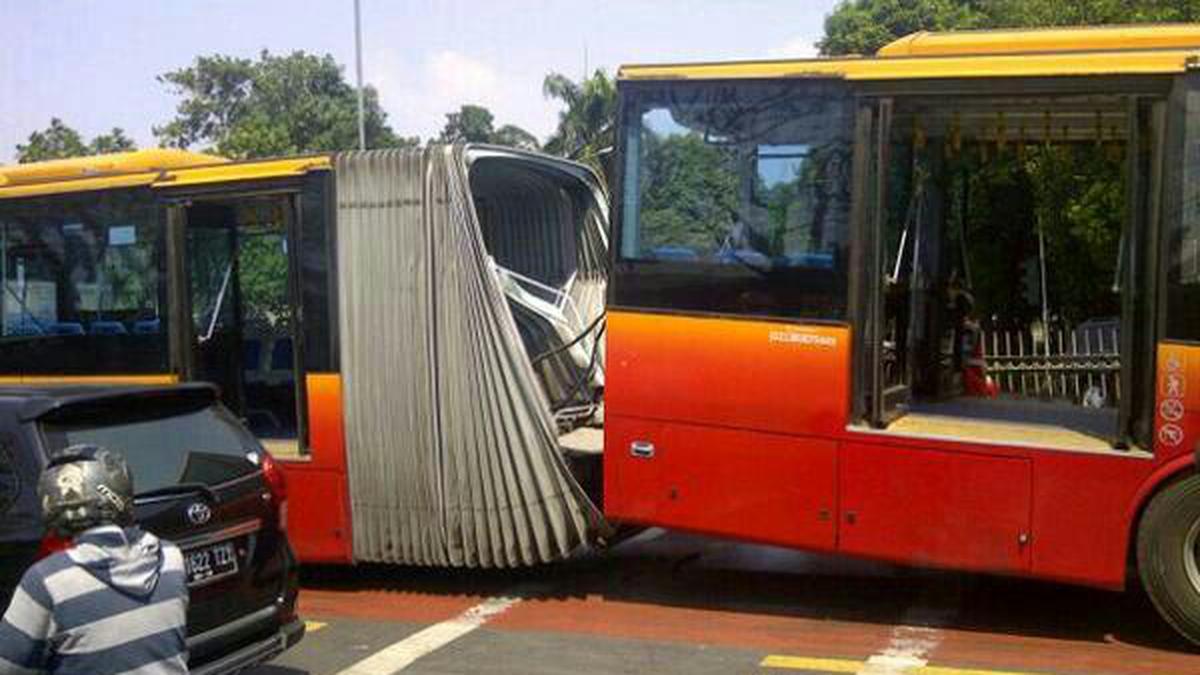 Bus Transjakarta Putus, PT INKA Rekomendasi 6 Bulan Perawatan