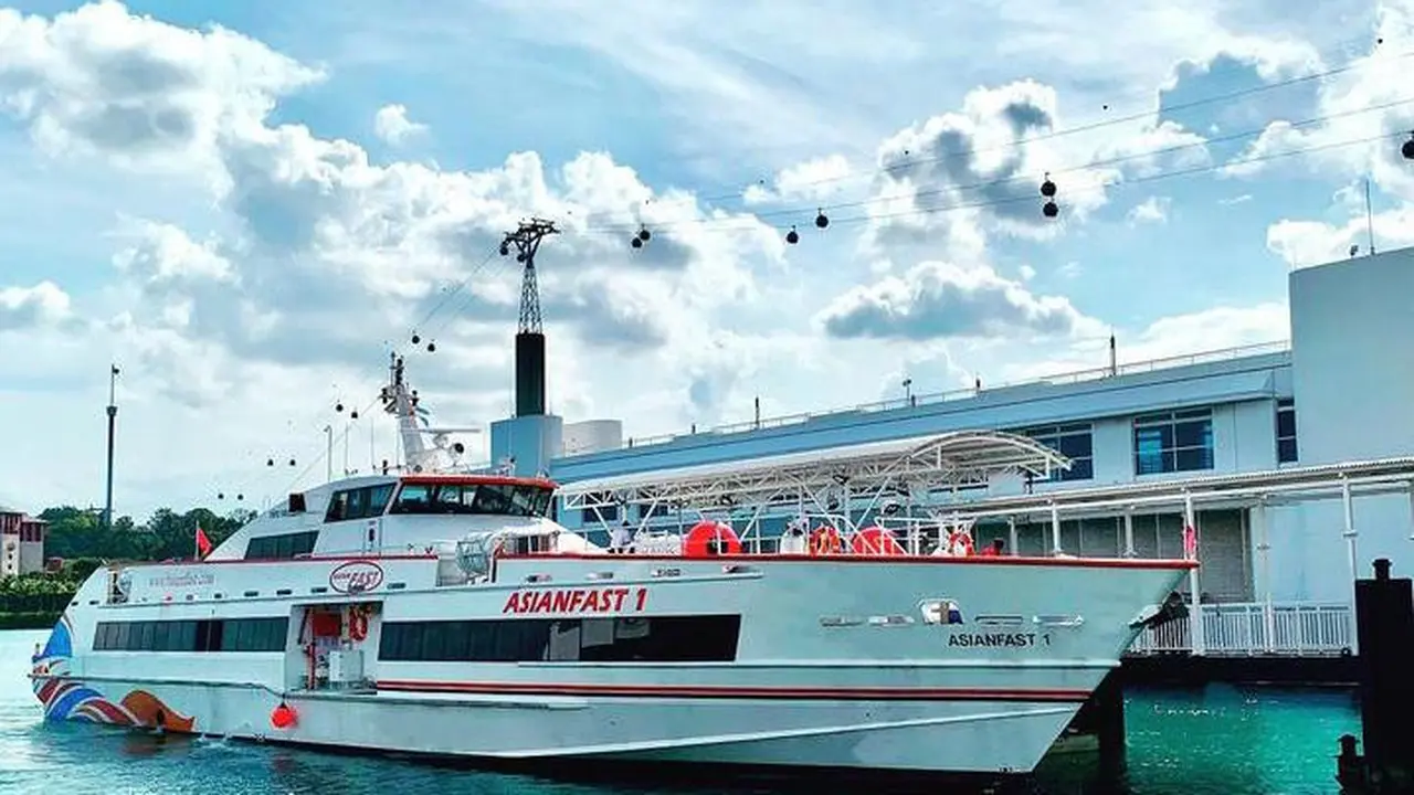 Turis Singapura Trauma, Terjebak Macet 2,5 Jam di Terminal Feri Batam ...