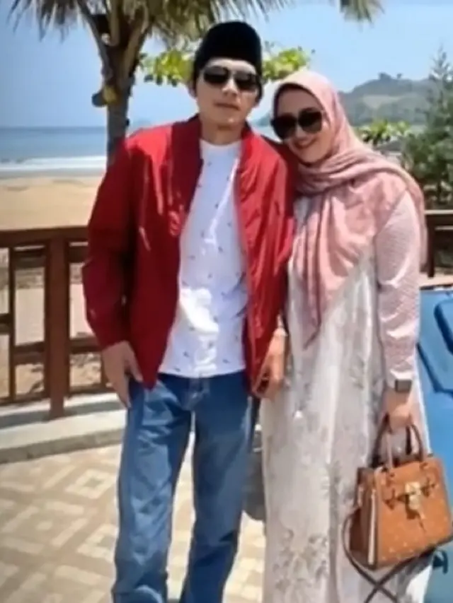 9 Foto Romantis Gus Iqdam dan Ning Nila yang Bikin Ngiri Garangan ...