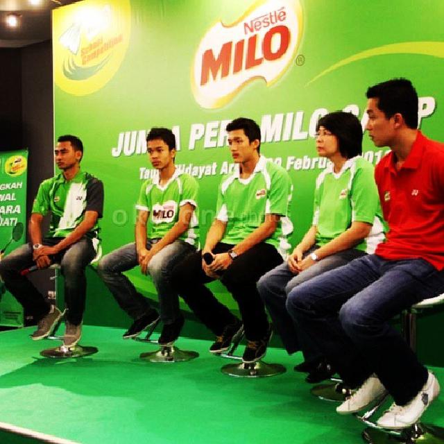 Bawa Pulang Piala Thomas Cup, Ini 6 Potret Lawas Anthony Ginting yang Kini Berulang Tahun - Hot ...