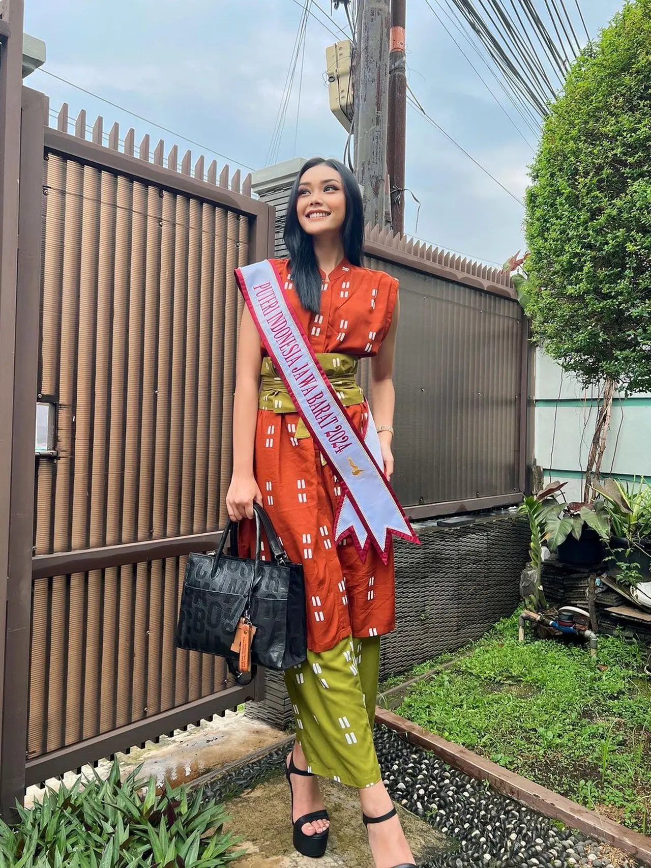 6 Potret Harashta Haifa Zahra, Pemenang Puteri Indonesia 2024 Asal Jawa ...